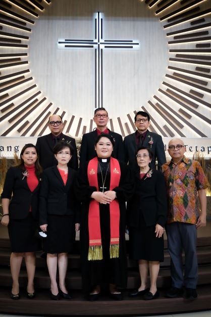 Kebaktian Penahbisan Pendeta Atas Pnt. Modi Tiko Pradana, Pnt ...