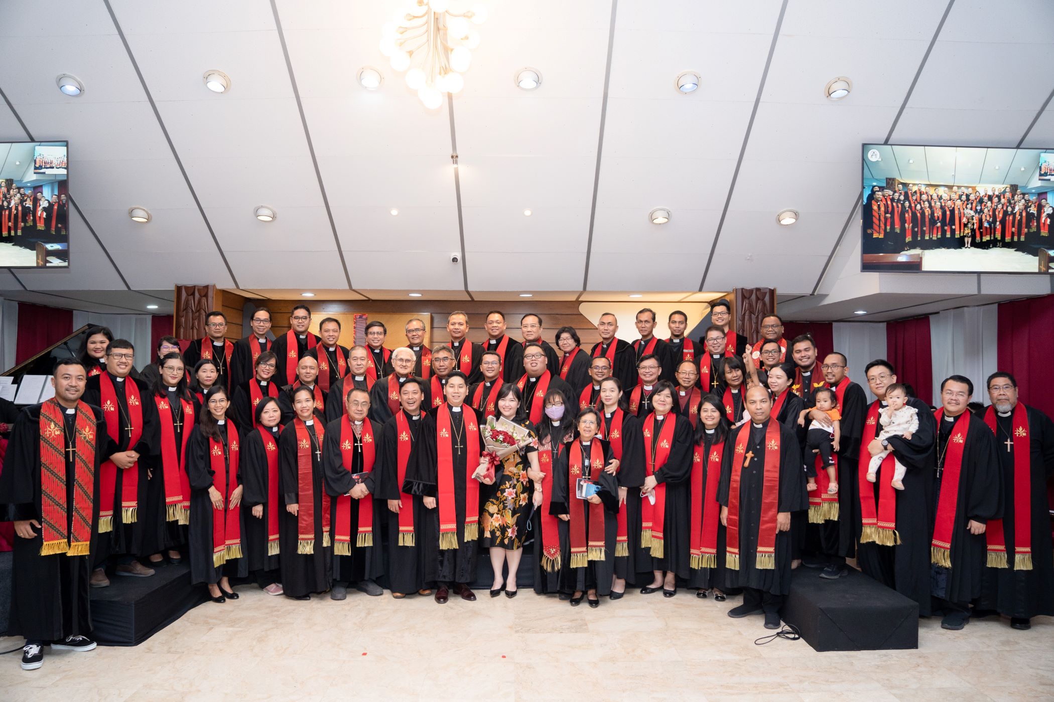 Peneguhan Pdt. Michael Chandra Wijaya Sebagai Pendeta GKI Dengan Basis ...